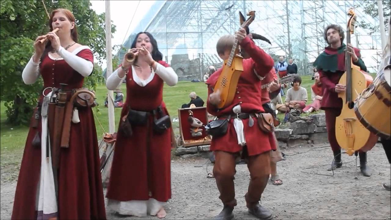 Canardus Horribilis - Saltarello - Hamar Middelalderfestival 2016 - YouTube
