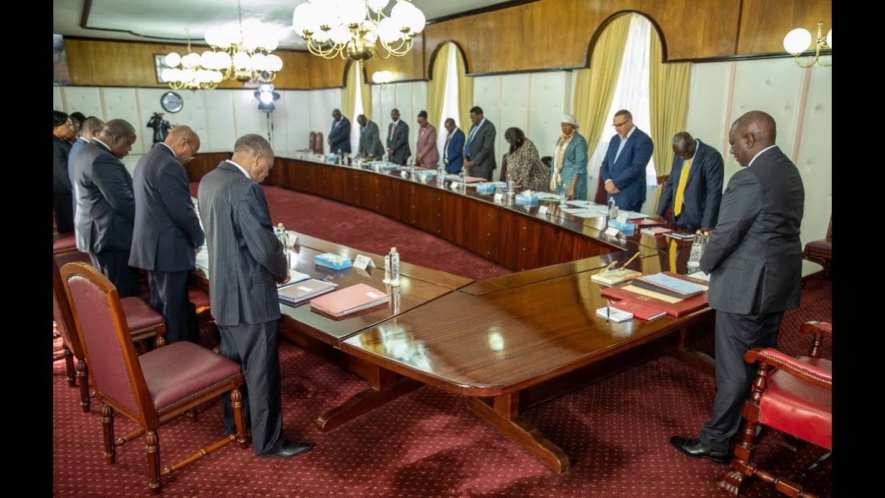 WILLIAM RUTO IN HIS FIRST CABINET MEETING WITH MATIANGI MUNYA TOBIKO ...