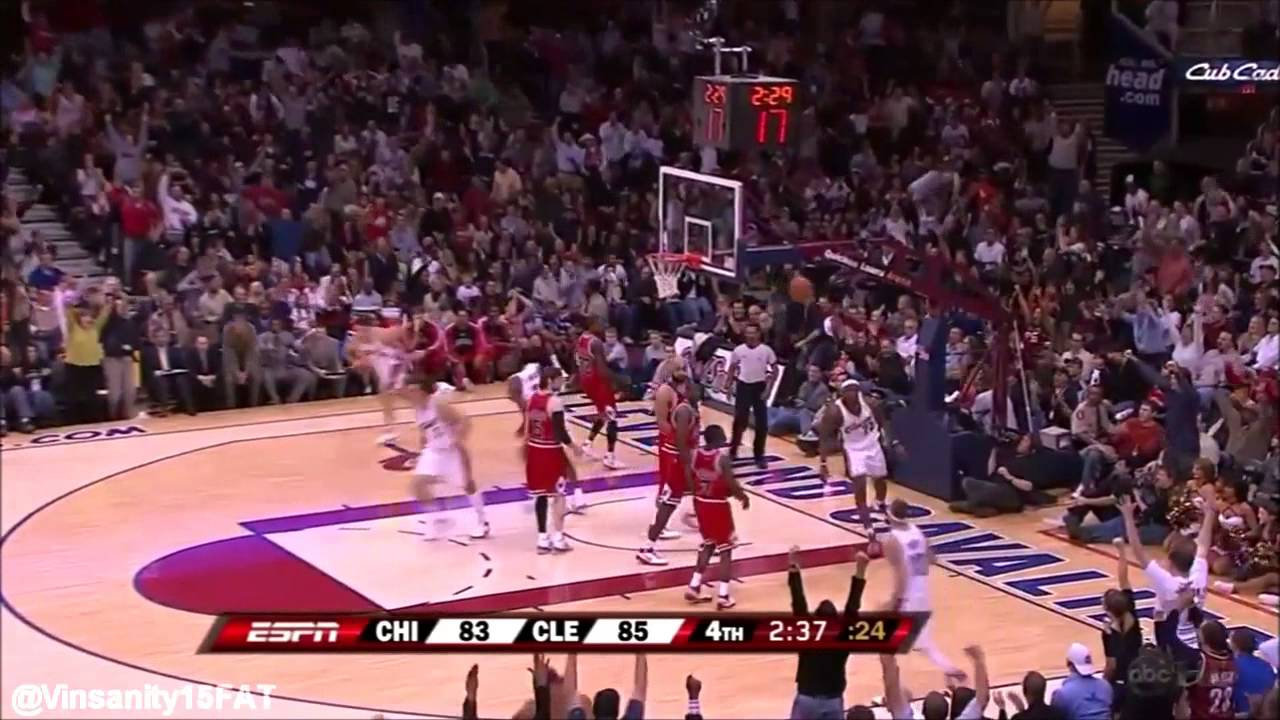LeBron James Tomahawk Dunk - YouTube