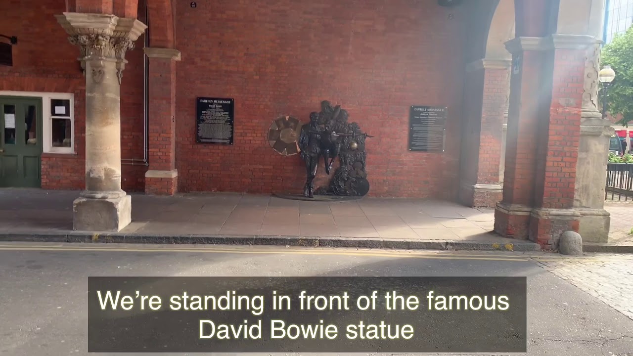 David Bowie Statue in Aylesbury plays Ziggy Stardust song. - YouTube