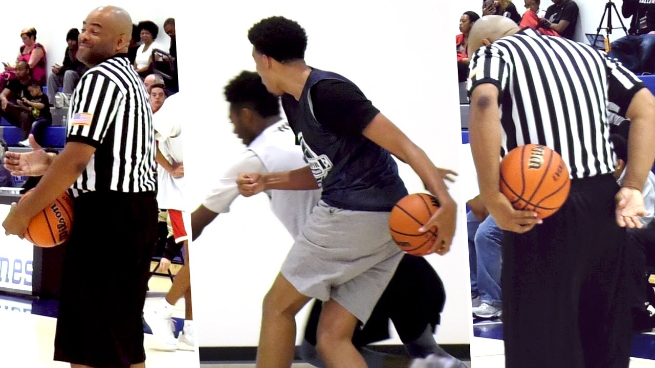Referee Makes Fun Of D1 Player For Traveling! Recreates Move PERFECTLY ...