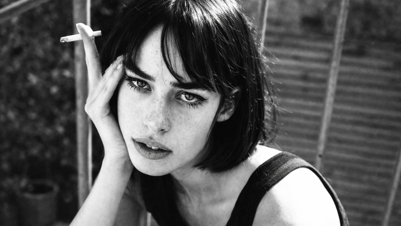 Anne Bloom - She Is Beautiful // Darkwave, Post Punk - YouTube