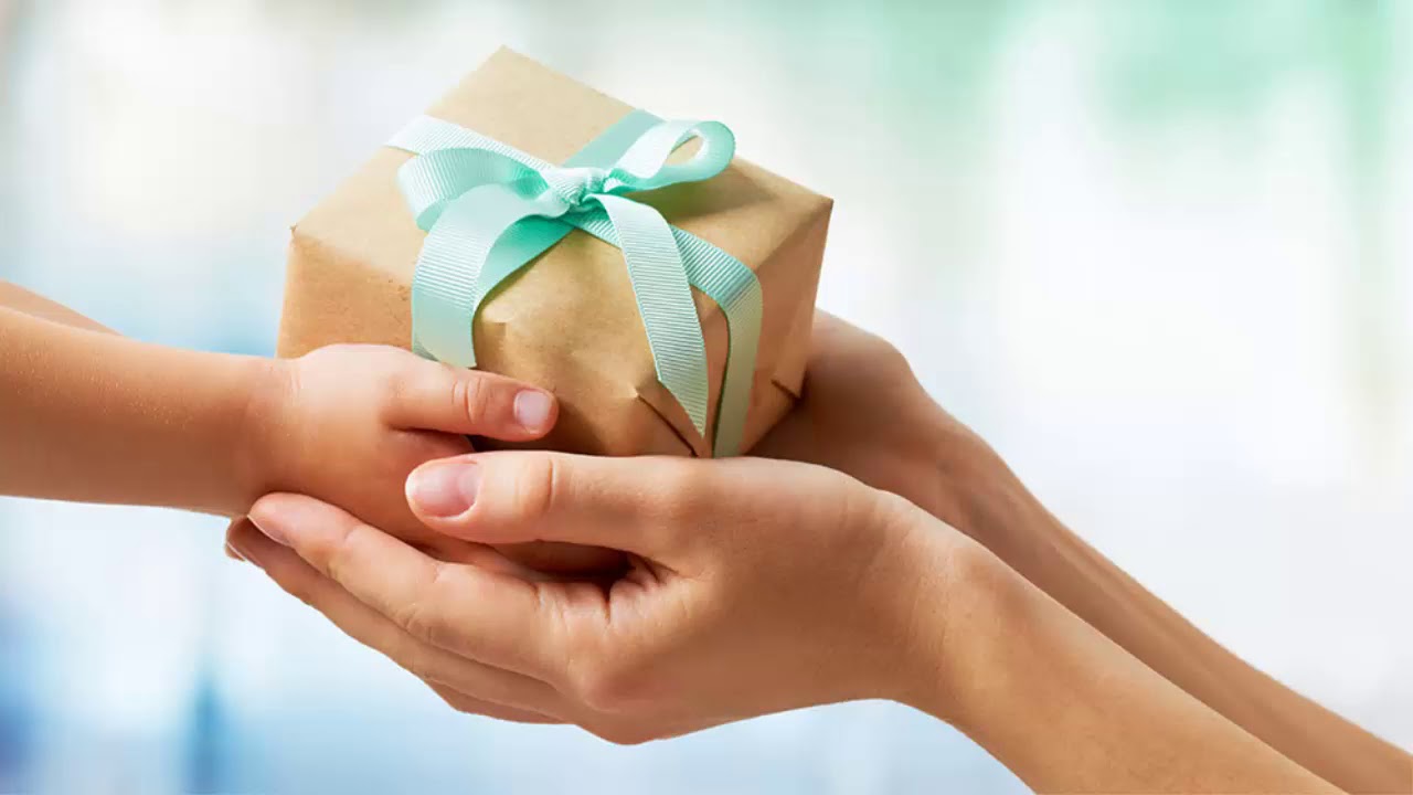 Mejor es dar que recibir - YouTube