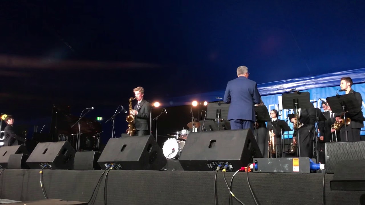 StL Big Band Div1 GIJ 2019- Harlem Wildlife (Ross Irwin) - YouTube