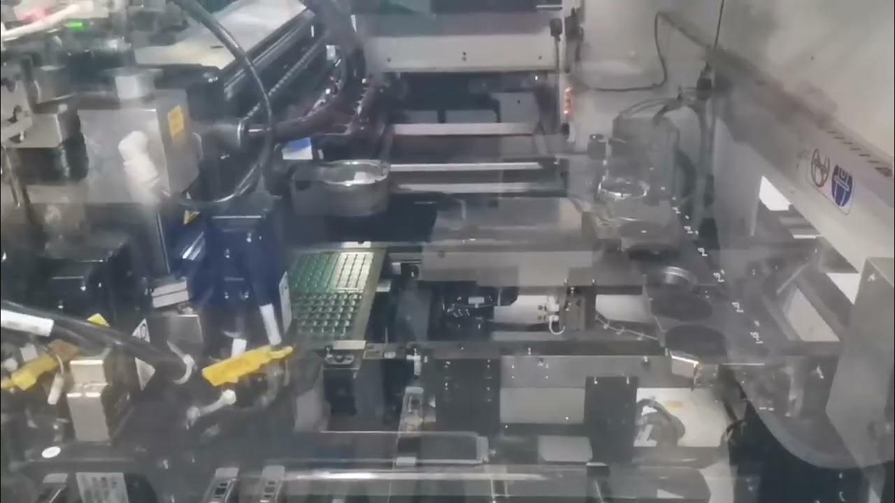 Fuji NXT III Pick and Place Machine - YouTube
