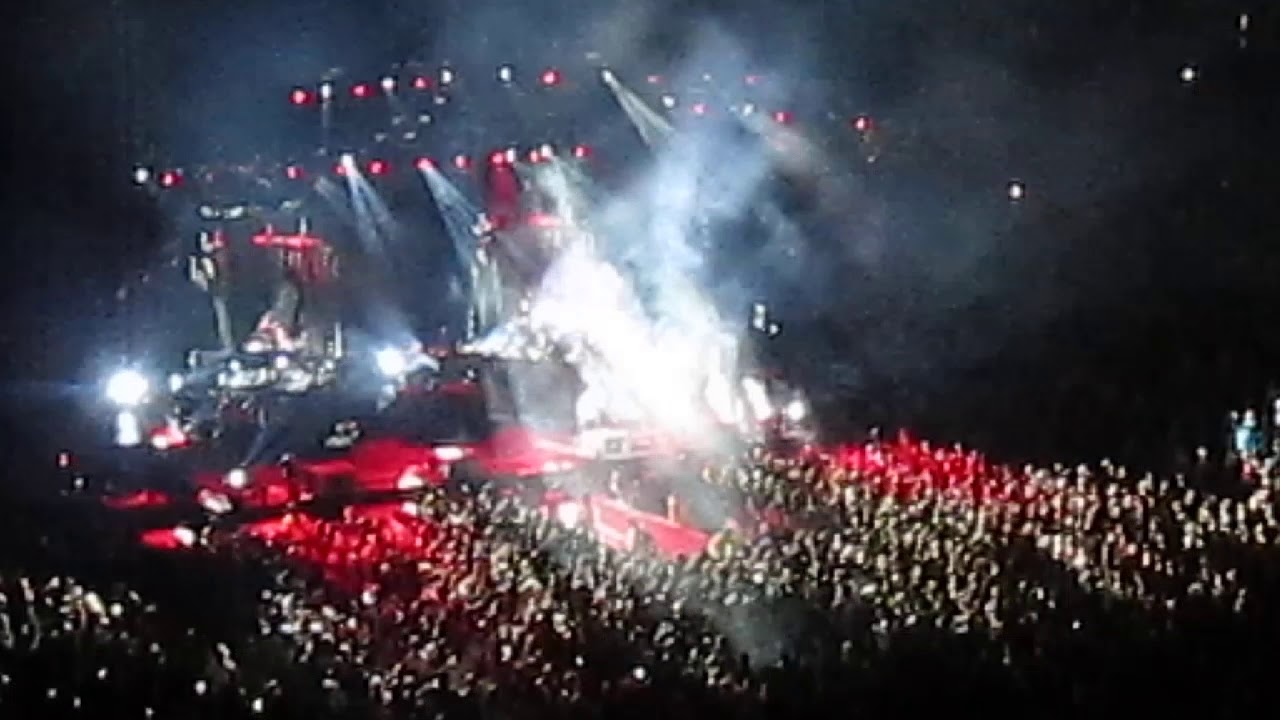 Linkin Park - Toronto, Canada (2014.08.24; Source 1) - YouTube