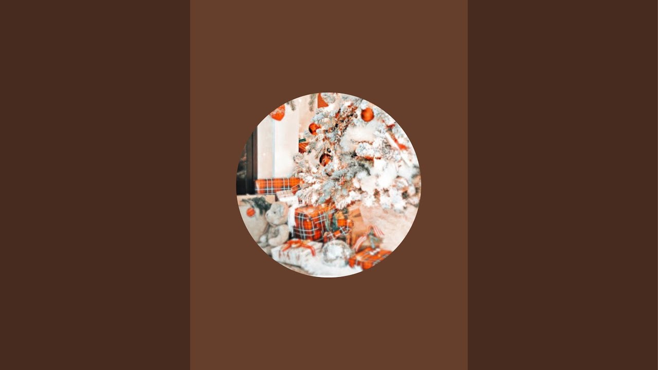 Mollyz🌲 is live - YouTube