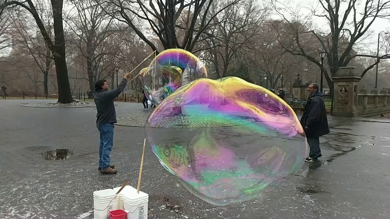 Slow Motion Bubbles, Central Park, NYC - YouTube