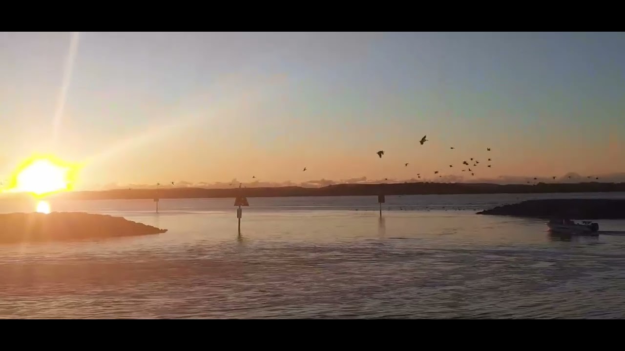 Redland Bay Marina Good Morning 7Amish ;) - YouTube