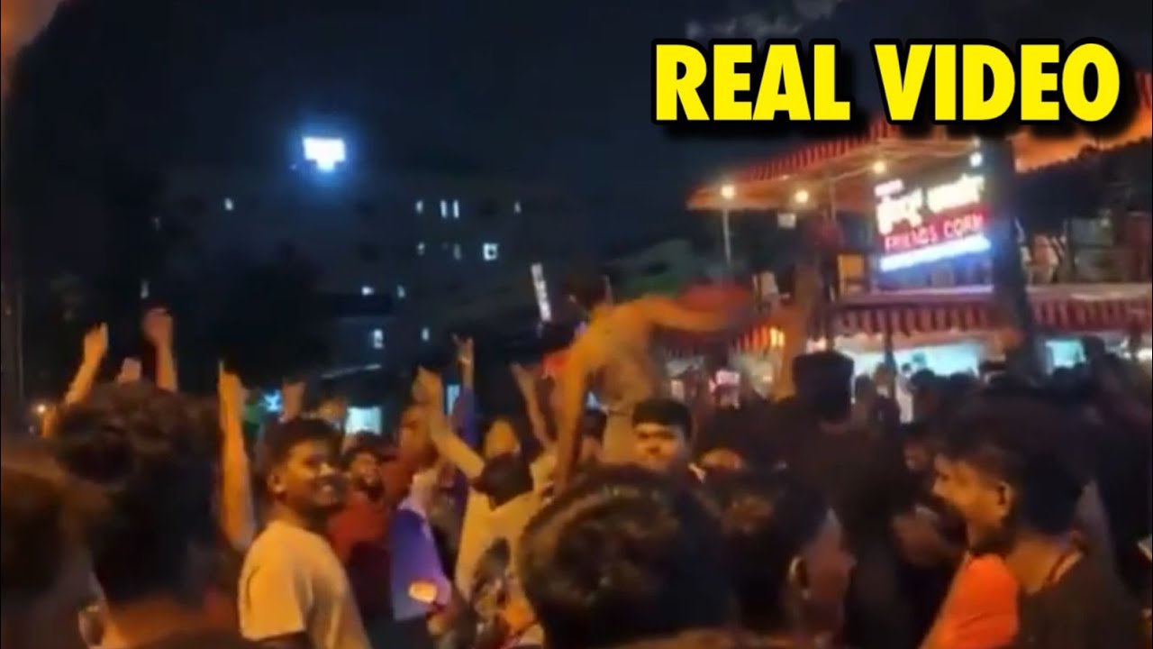 RCB Fans Crazy Celebration After Qualified for Playoffs | Virat Kohli ...