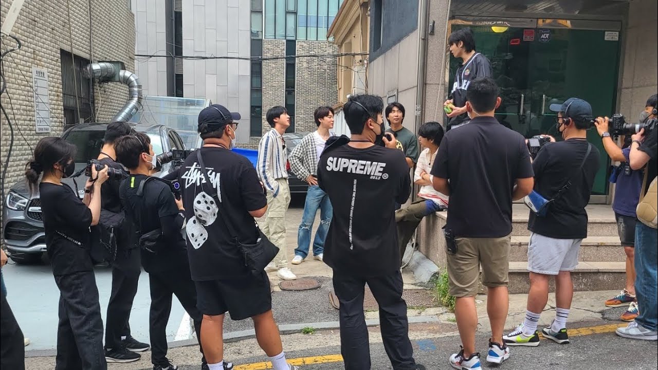 BTS members shooting for Run BTS show🤔 - YouTube