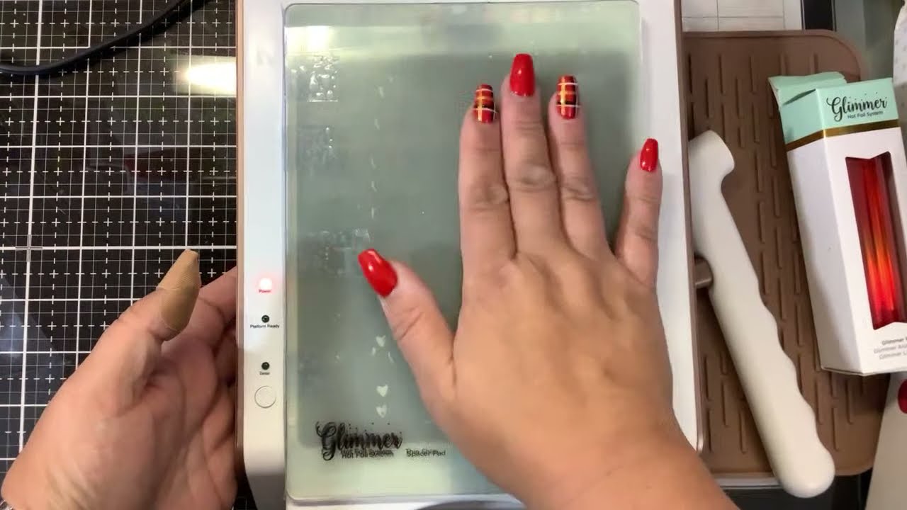 Spellbinders Glimmer HOT foiling 101 - YouTube