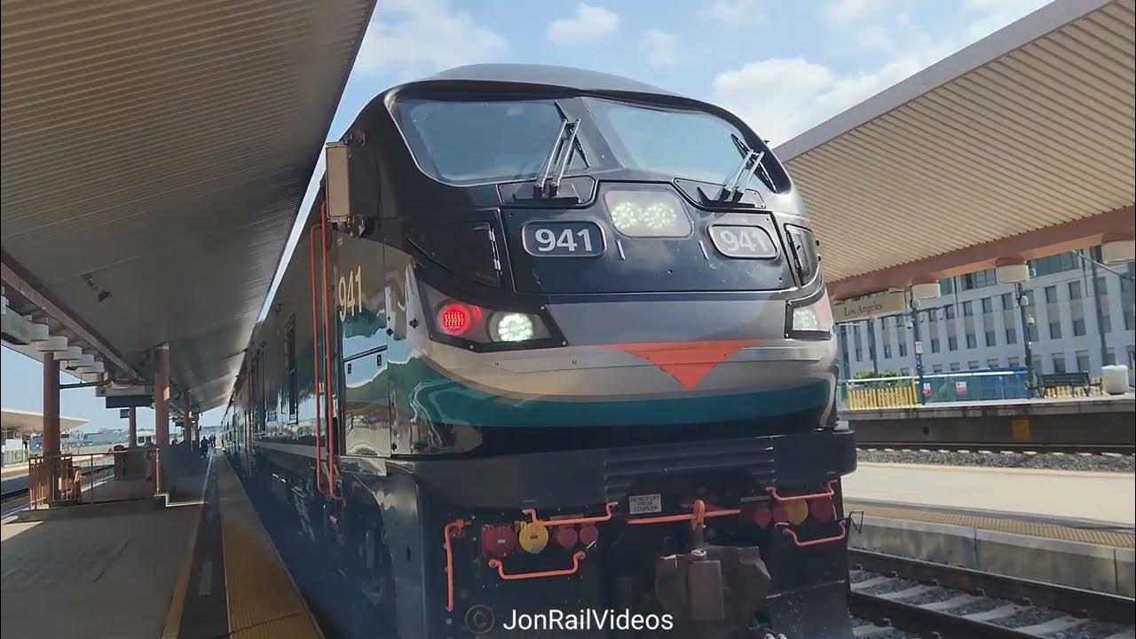 5/27/23 Pre: Metrolink F125 SCAX 941 with headlights & marker lights on at LAUPT - YouTube