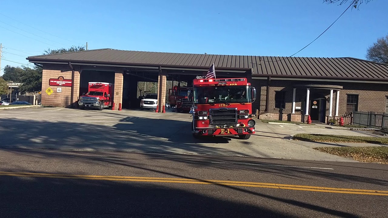 JFRD Engine 1 w/Q, Rescue 1 Responding - YouTube