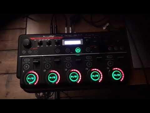 Quickly playing with my new Boss RC-505 Loopstation - YouTube