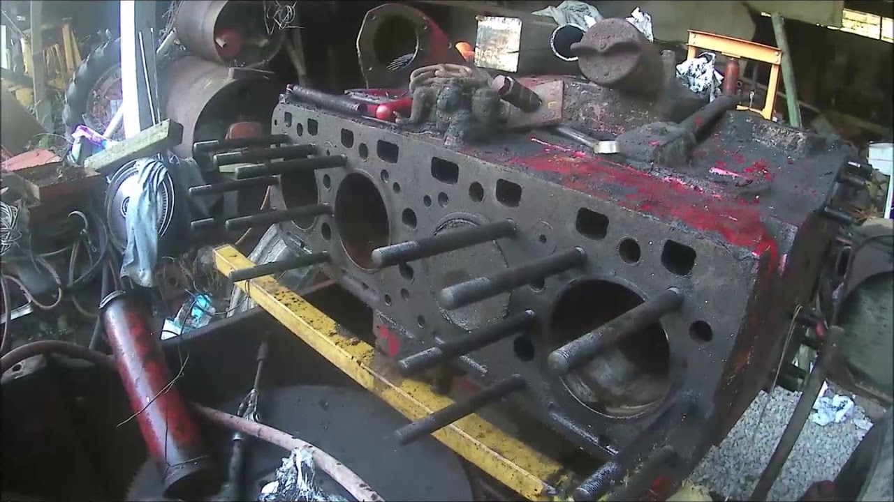 Will it run McCormick Deering Super WD9 part 9 UNSTUCK - YouTube
