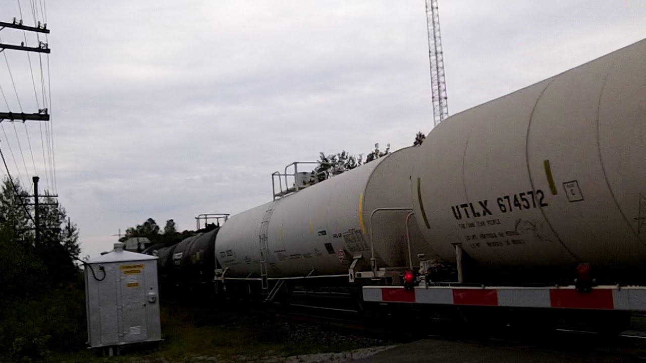 BC RAIL DPU ! CN 372 w/ CN 8905 leads this monster 564 axle, EB Mixed ...