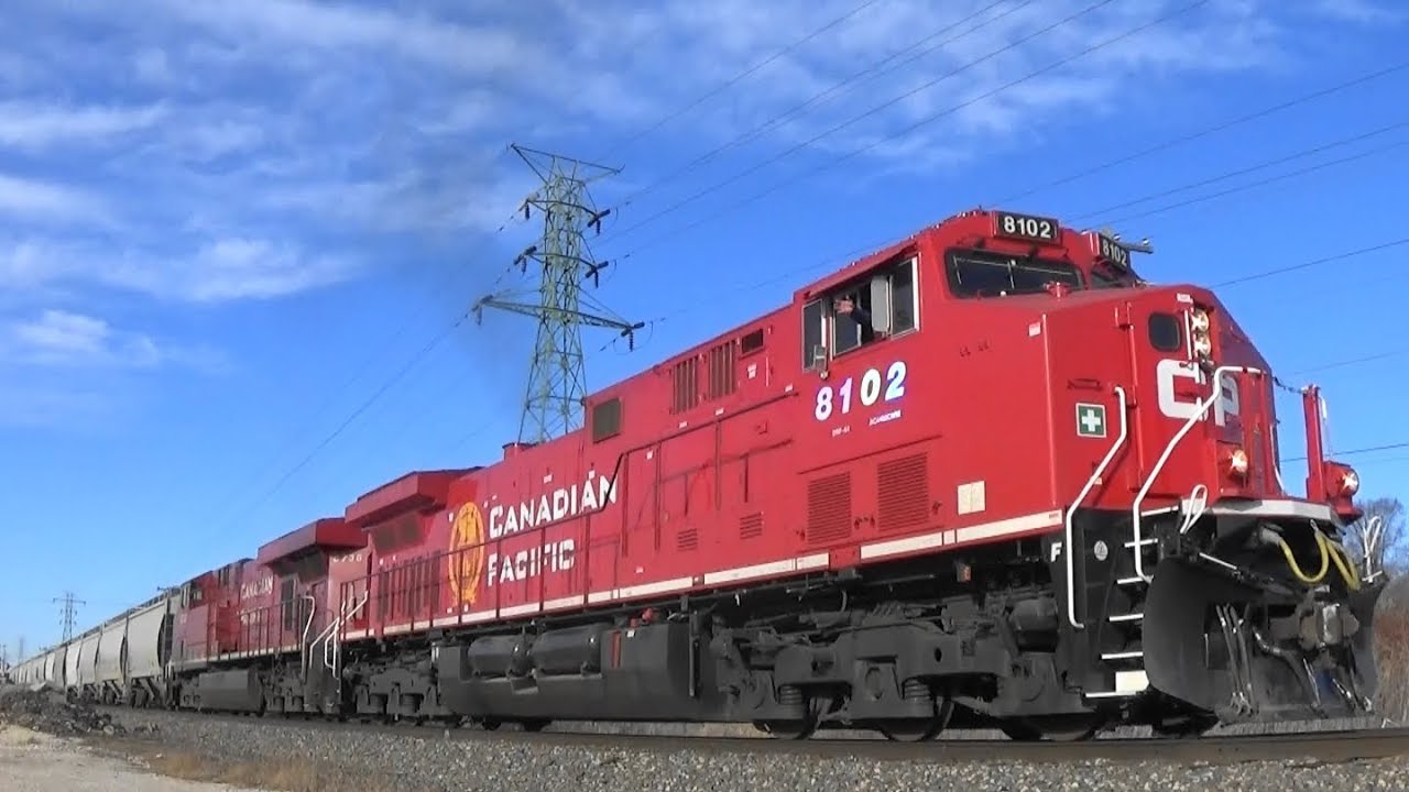 CP 8102- AC44CWM Leads a Freight, Bettendorf, IA, 2/1/18 - YouTube
