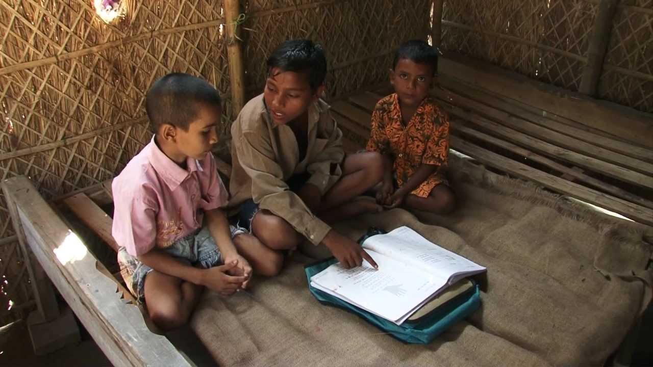 Child-to-child programme offers education in rural Bangladesh - YouTube