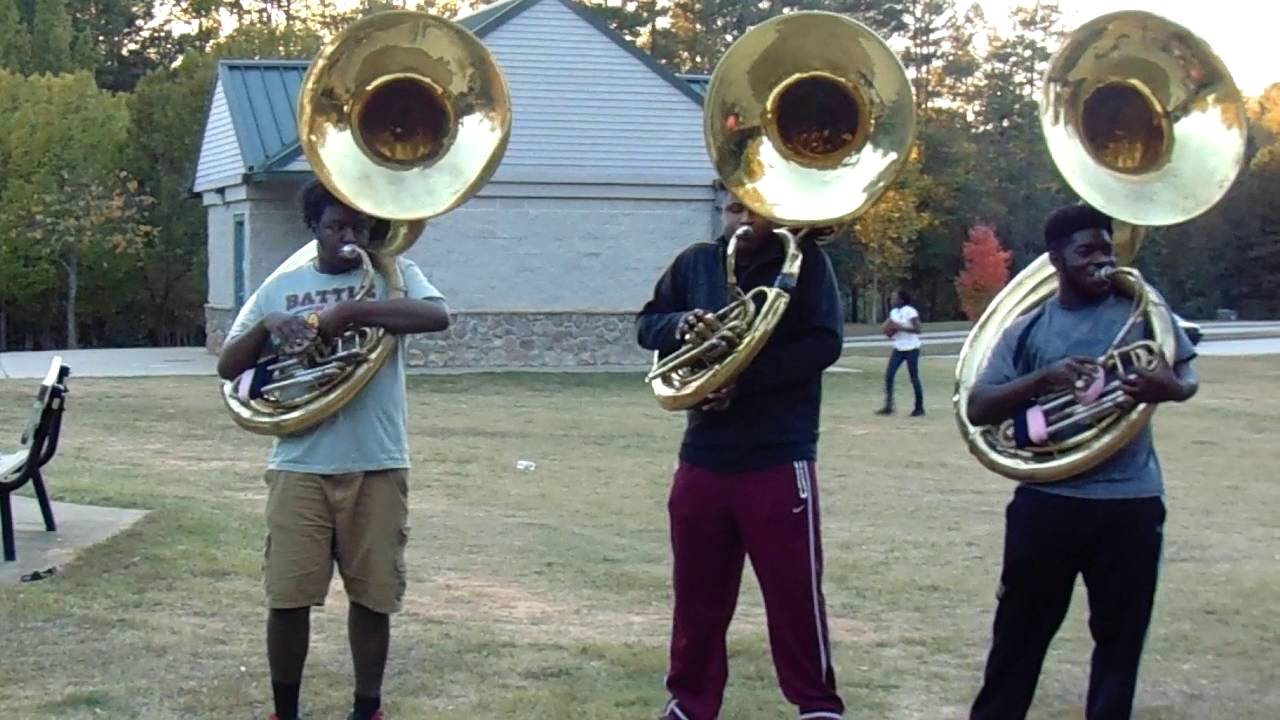 Tuba's jam to Michael Jackson "the Girl is Mine" - YouTube