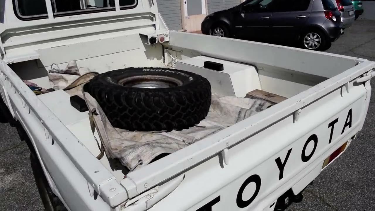 TOYOTA LAND CRUISER HZJ 75 - YouTube