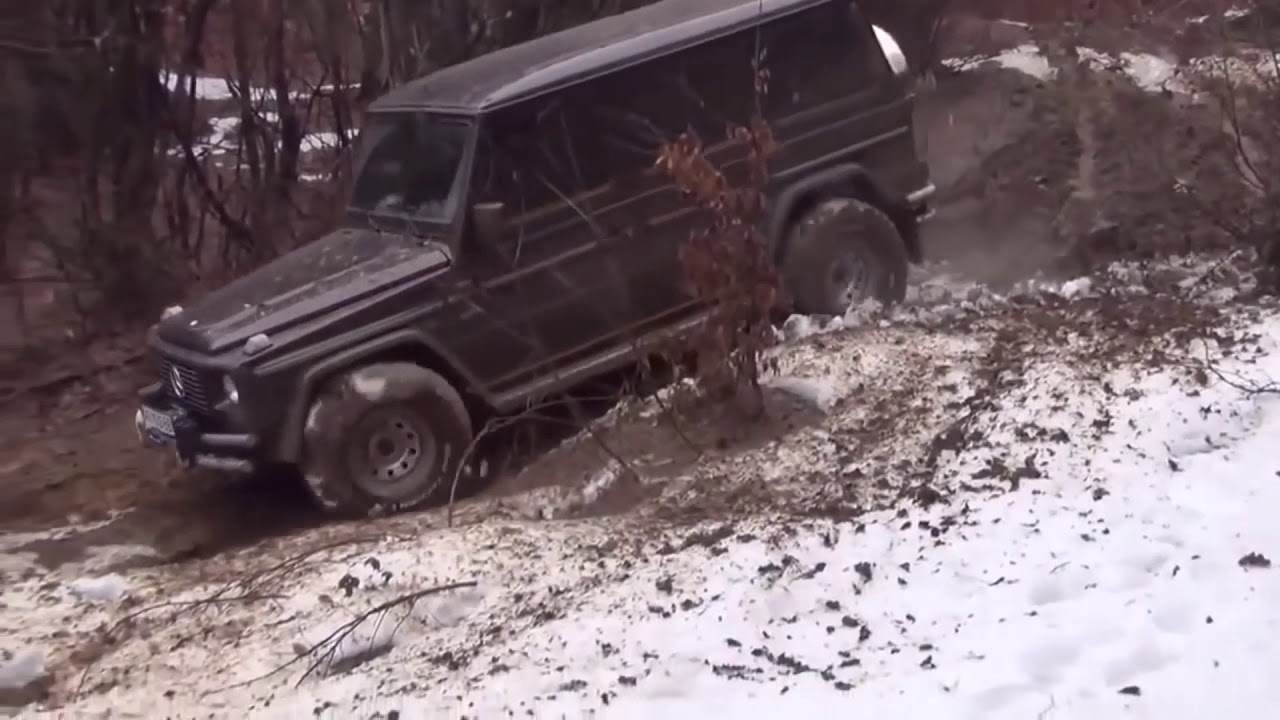 MERCEDES BENZ G CLASS OFF ROAD IN SNOW - YouTube