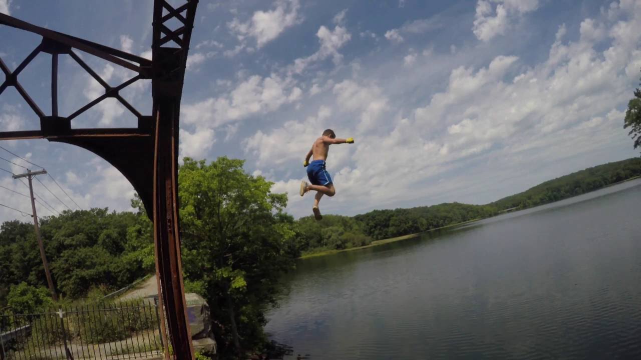 40 Foot Bridge Jump (gopro hero 4) - YouTube