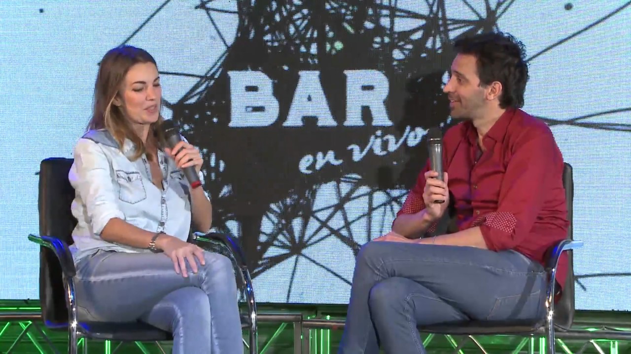 Deborah de Corral - "Piel" (Entrevista CM 2016) - YouTube