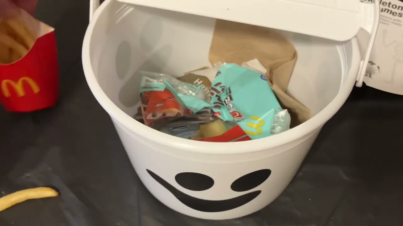McDonald’s MCBOO BUCKET RETURNS!! Review of the 2022 version!! # ...