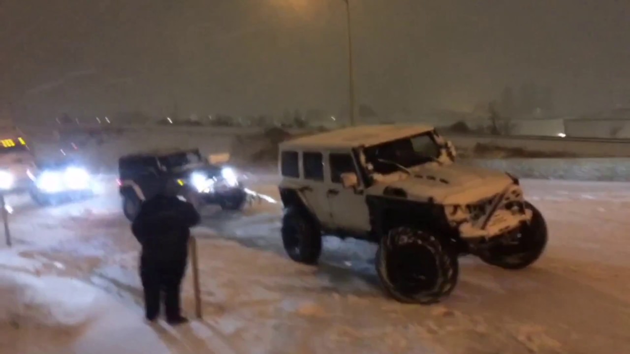 jeeps rescue 4 semitrucks - YouTube