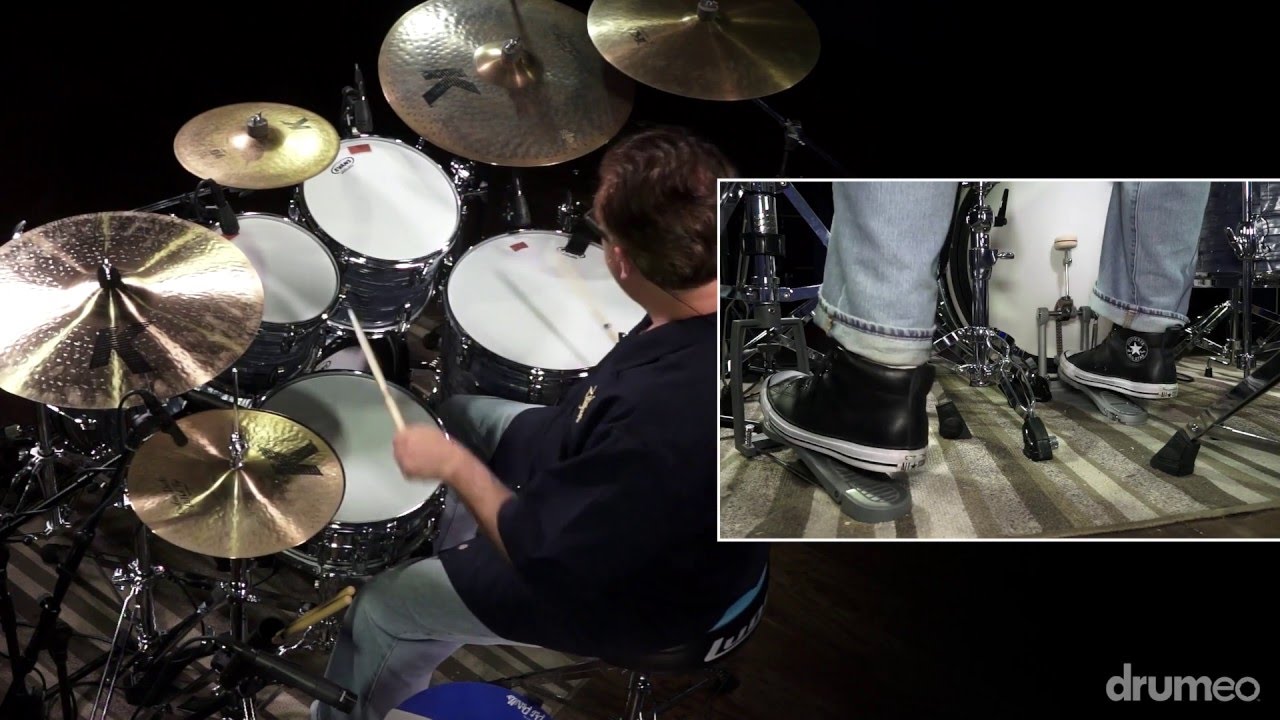 Pat Petrillo groove performance @ Drumeo. - YouTube