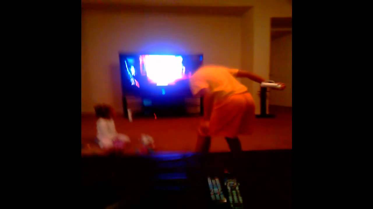 Keith dancing to Michael Jackson Experience on Wii - YouTube