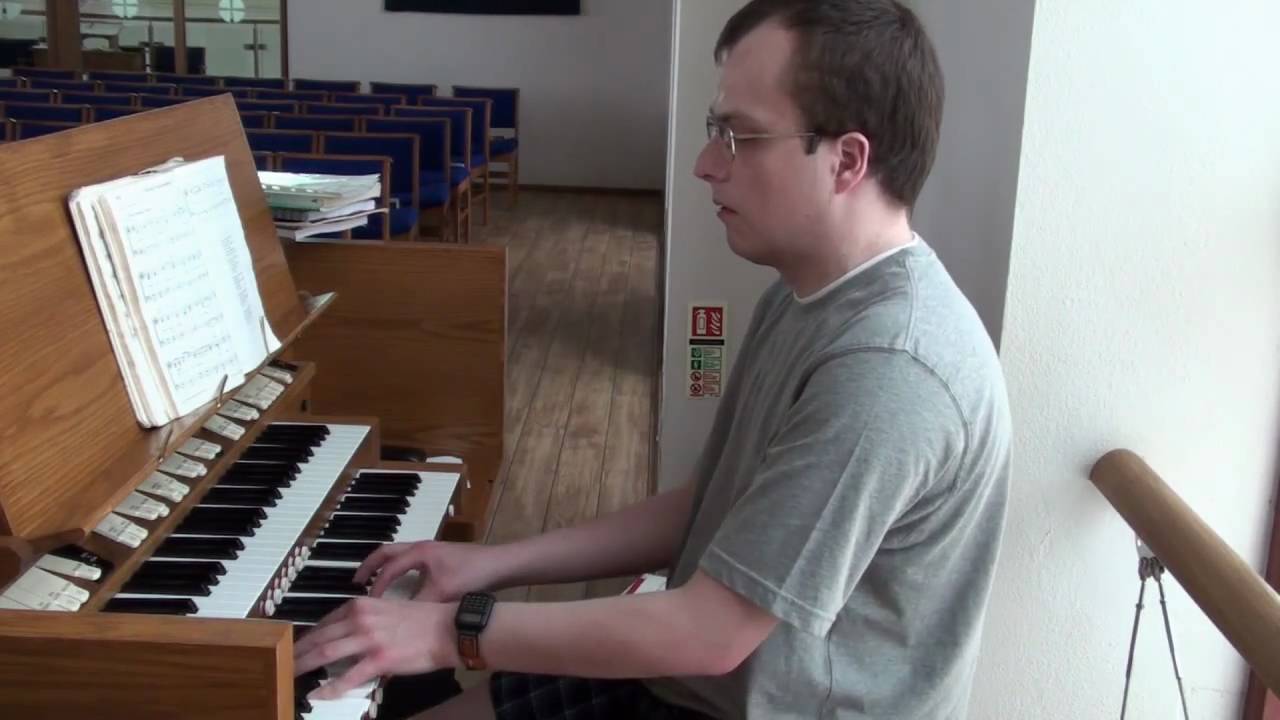 "Christ Triumphant Ever Reigning" Mumbles Methodist Church Swansea ...