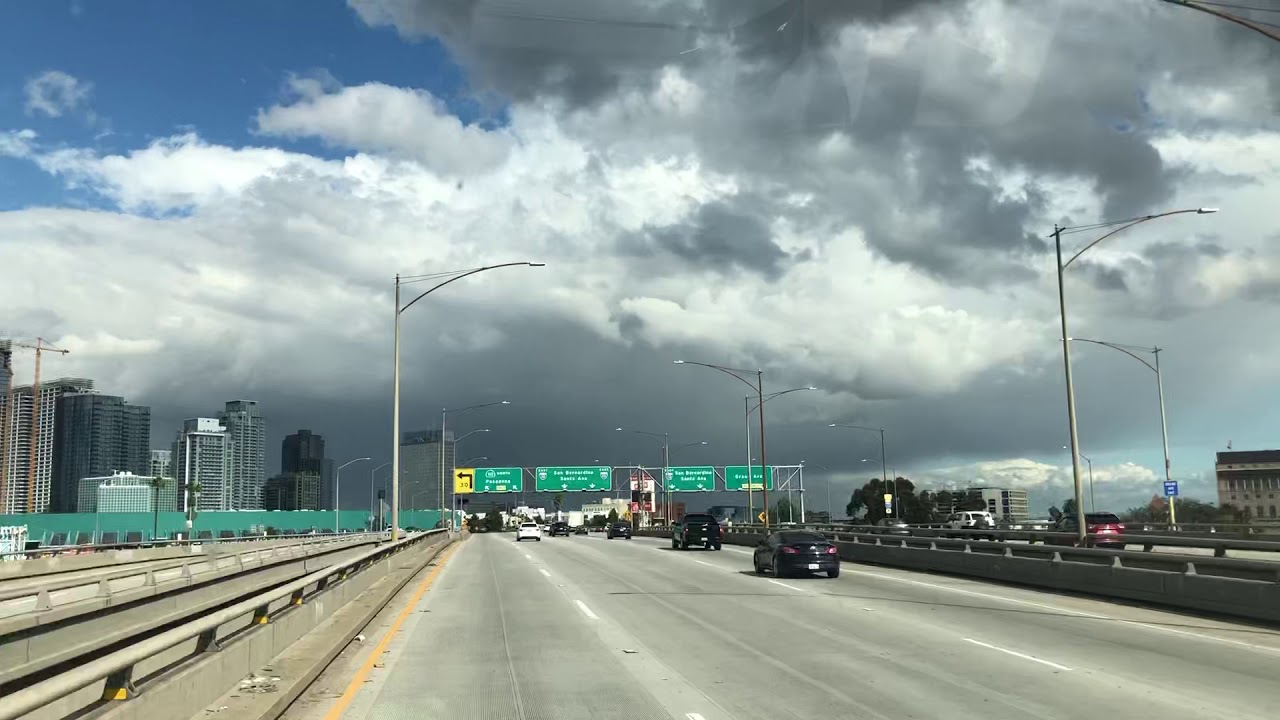 Empty freeway downtown Los Ángeles when pandemic COVID 19 😢😢 - YouTube