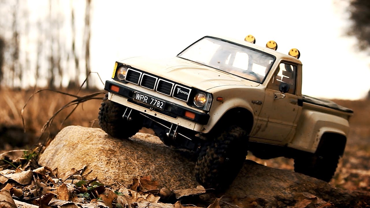 RC Tamiya Hilux 4WD | OFF-ROAD TEST DRIVE | MUD THRASHERS 1.55" SCALE ...