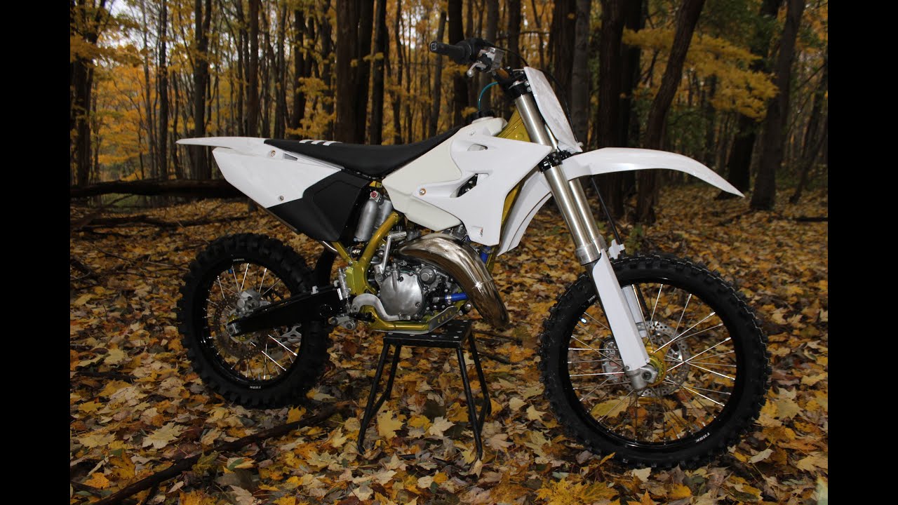 2002 YZ125 Bike Build! - {From the Ground Up} - YouTube