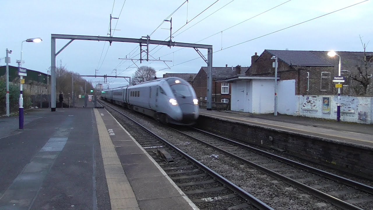 Patricroft Railway Station - Saturday 7th December 2019 - YouTube