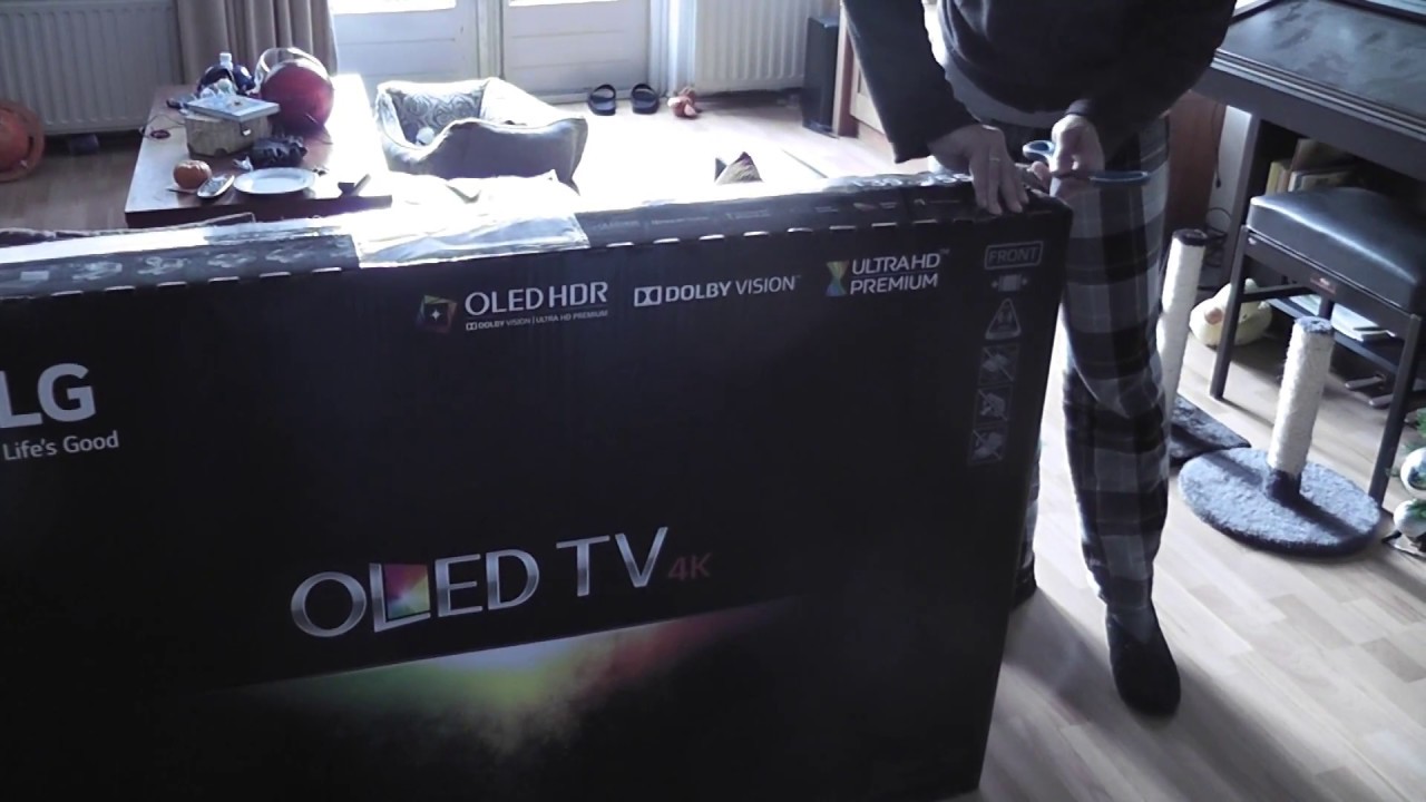 LG OLED 55E6V TV unboxing - YouTube