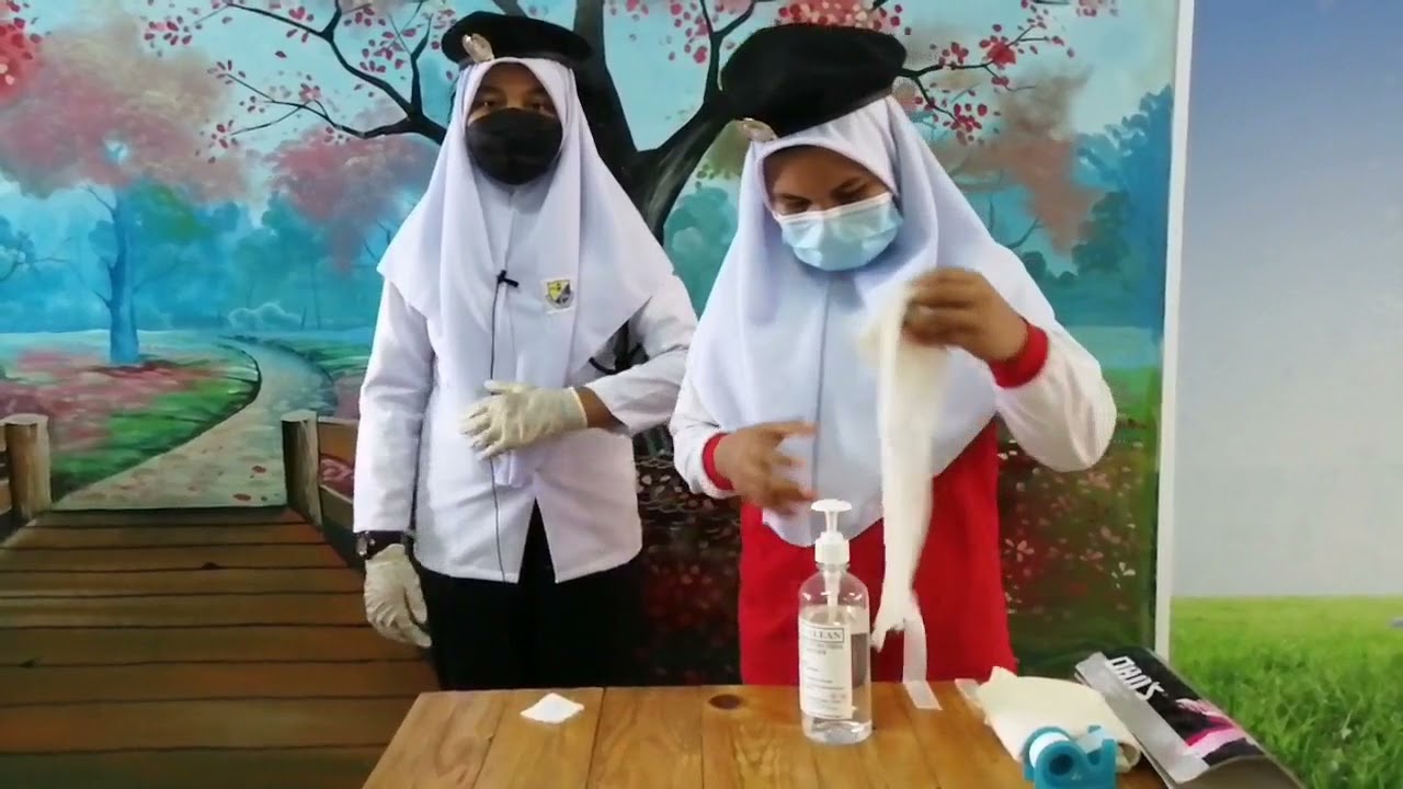 Rawatan luka terhiris di tapak tangan dan patah di lengan BSMM SK Kijal ...