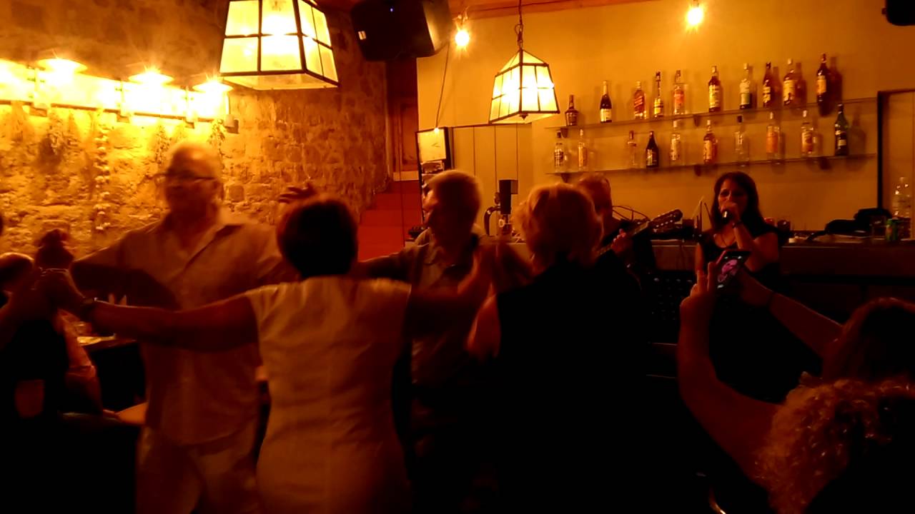 ΙΟΥΛΙΑ ΚΟΥΤΕΛΛΟΥ - ΠΟΥ ΝΑ'ΝΑΙ ΤΕΤΟΙΑ ΩΡΑ Η ΑΓΑΠΗ ΜΟΥ (LIVE) - YouTube