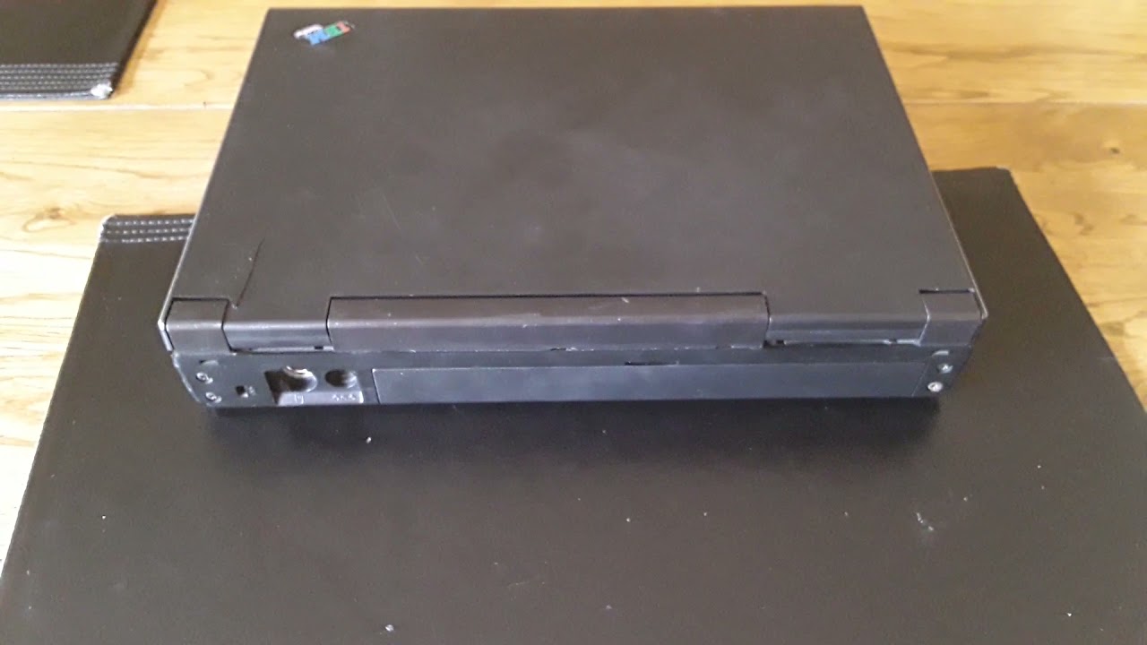 IBM ThinkPad 345CS Windows 95 Laptop - Made in Scotland. (1995) - YouTube