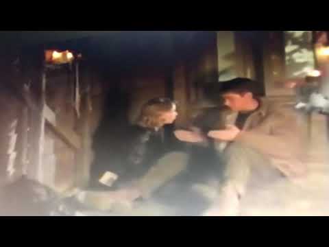 Jen & Pacey make-out