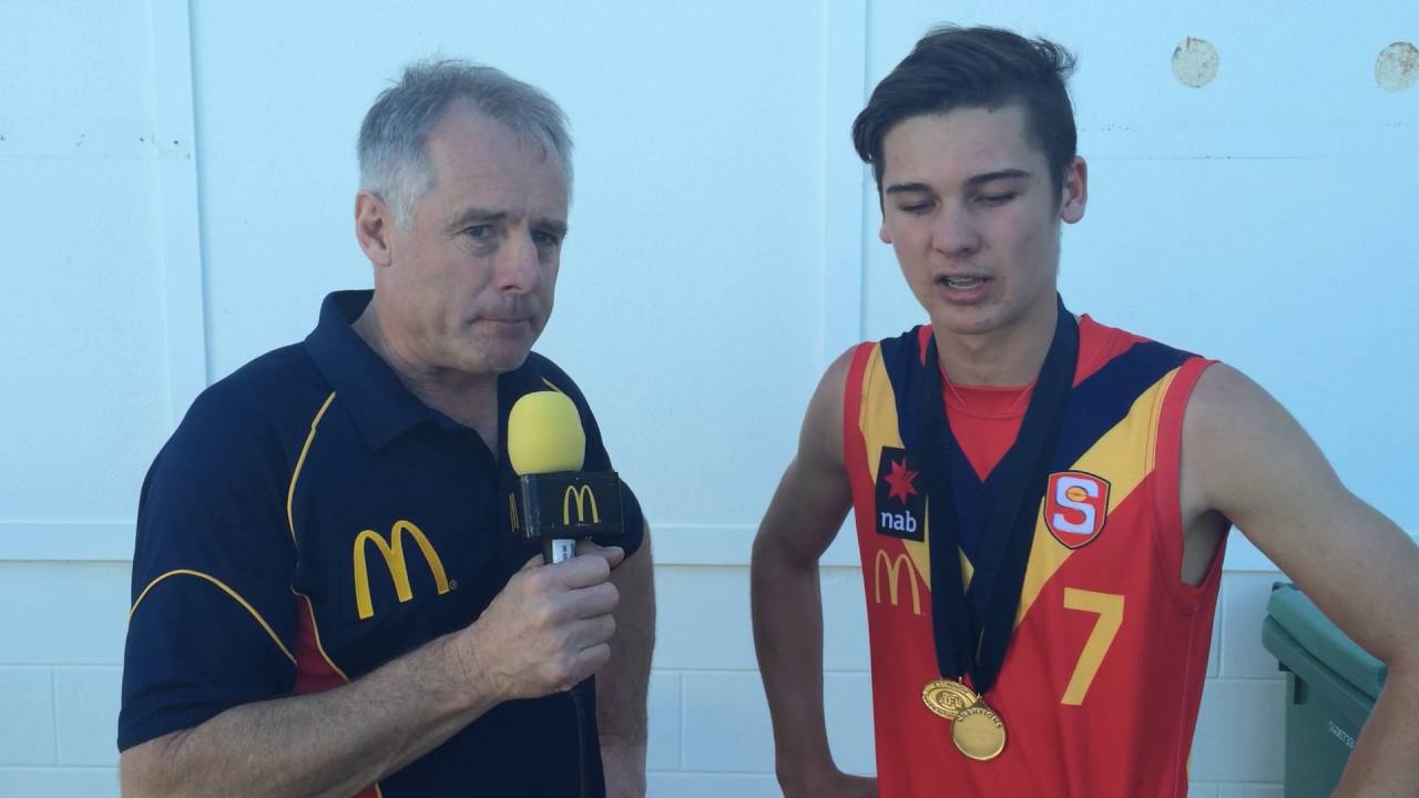 2016 Kevin Sheehan Medallist Connor Rozee (North) chats with Brenton ...