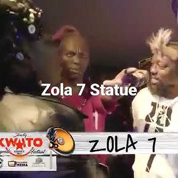 Zola 7 recieving his statue - YouTube