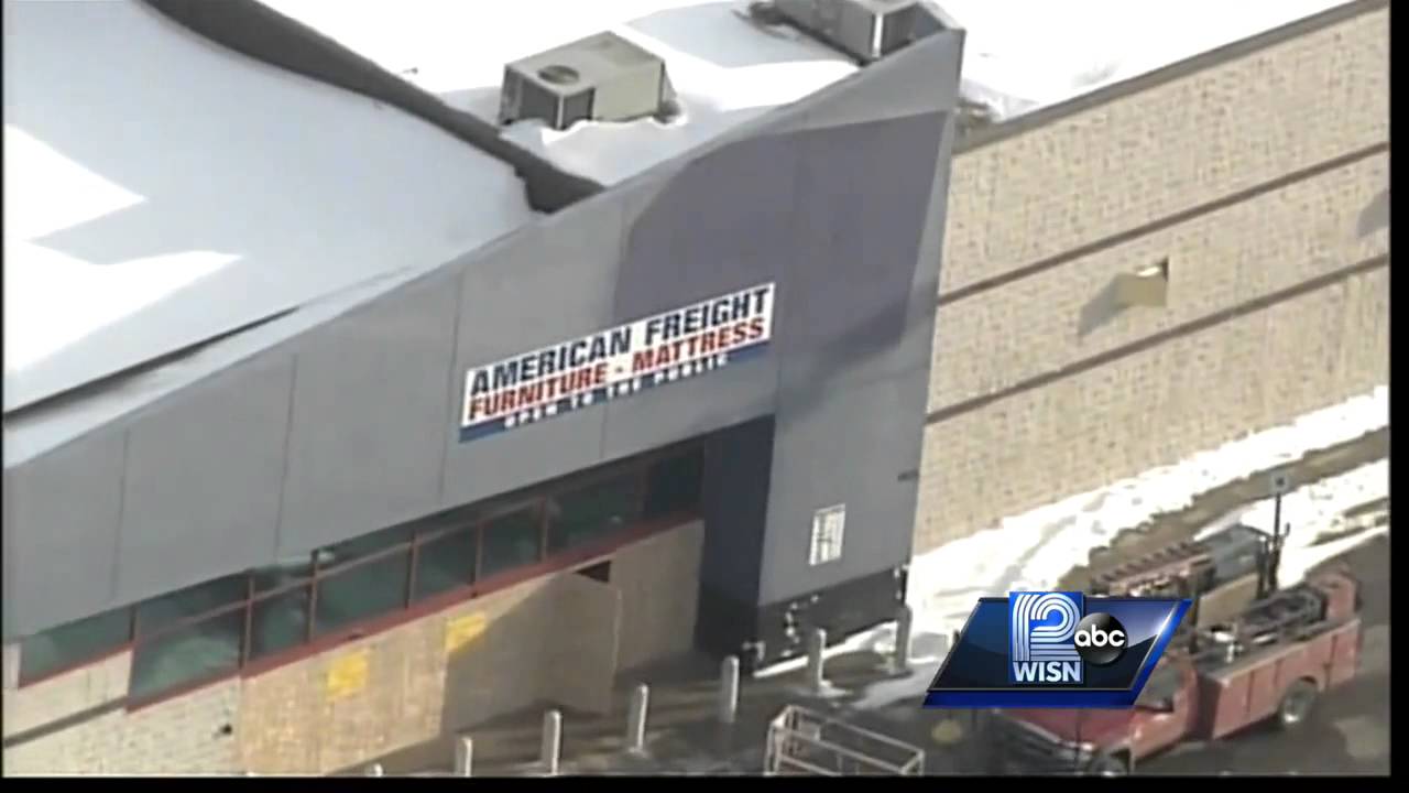 AMC Theater closed earlier today for large amounts of snow on the roof ...