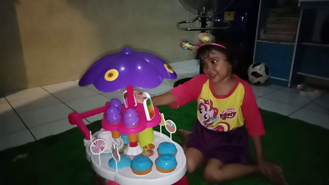 Aisyah putri - YouTube