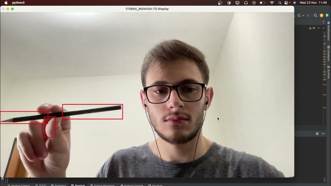 Detect movements by a video camera - Python - YouTube
