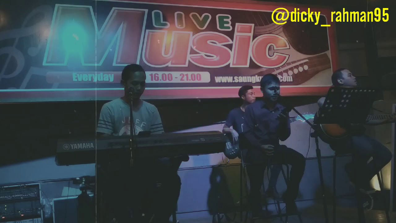 Surat Cinta untuk Starla (Cover Dicky Rahman) - YouTube