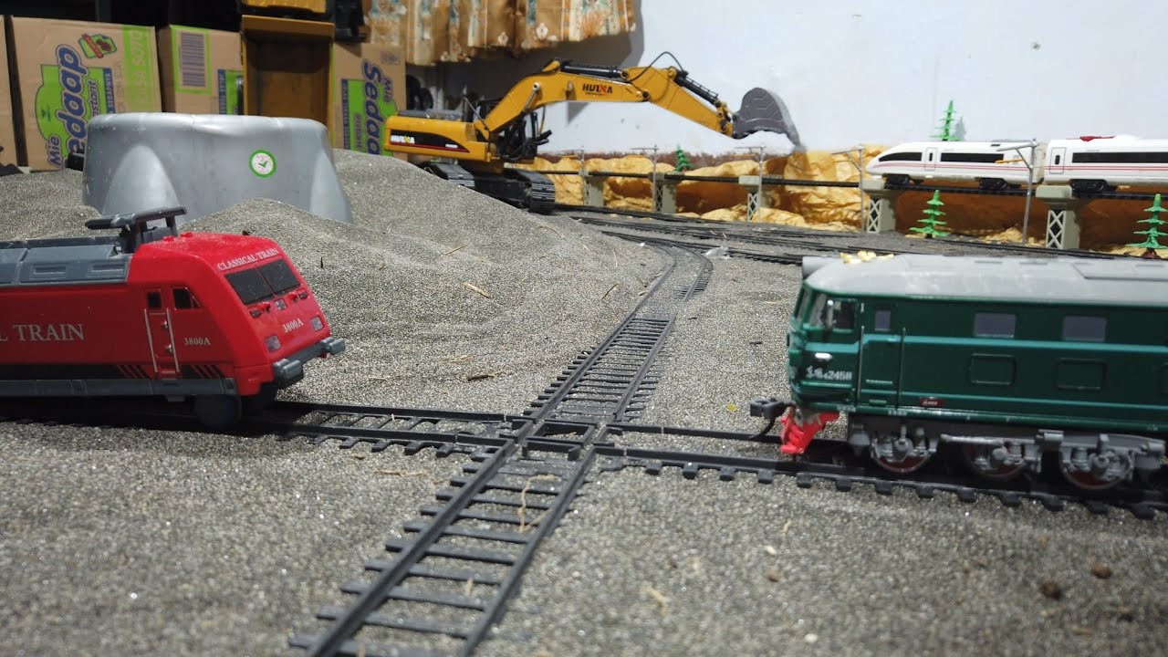 Trains Story Fails COMPILATION - YouTube