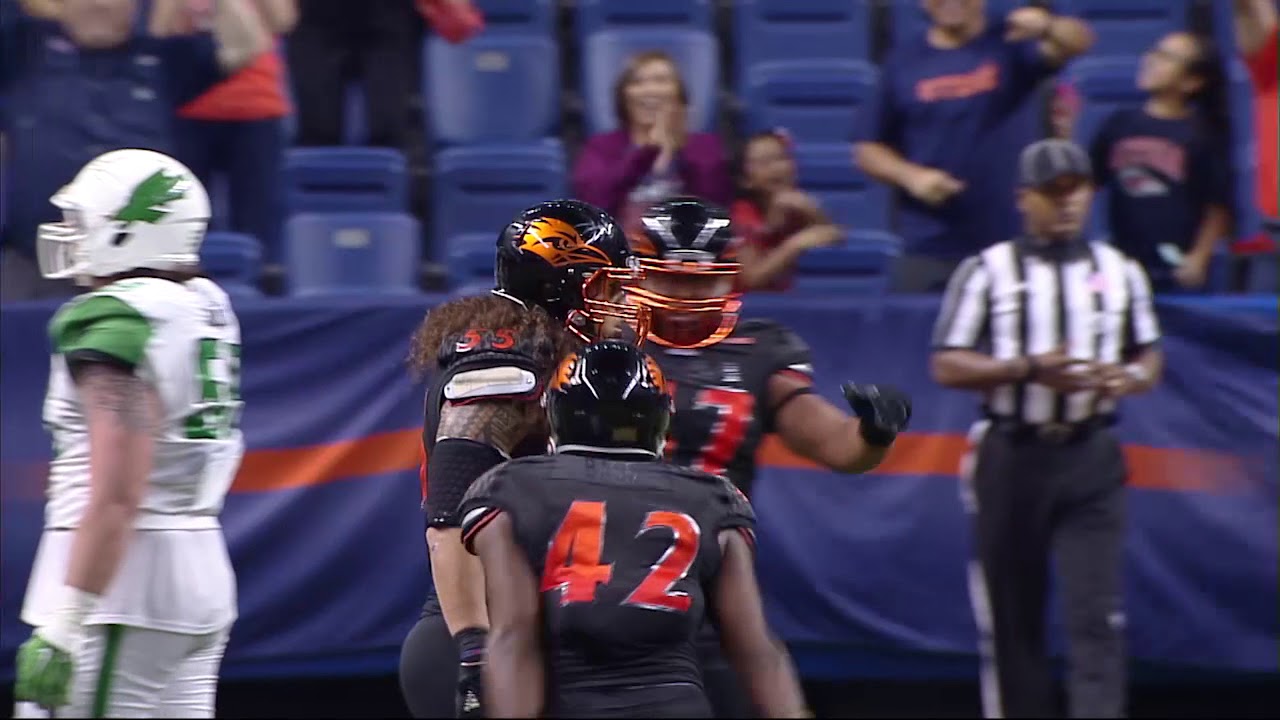 For UTSA’s Tauaefa, it’s hair today, even more hair tomorrow - YouTube